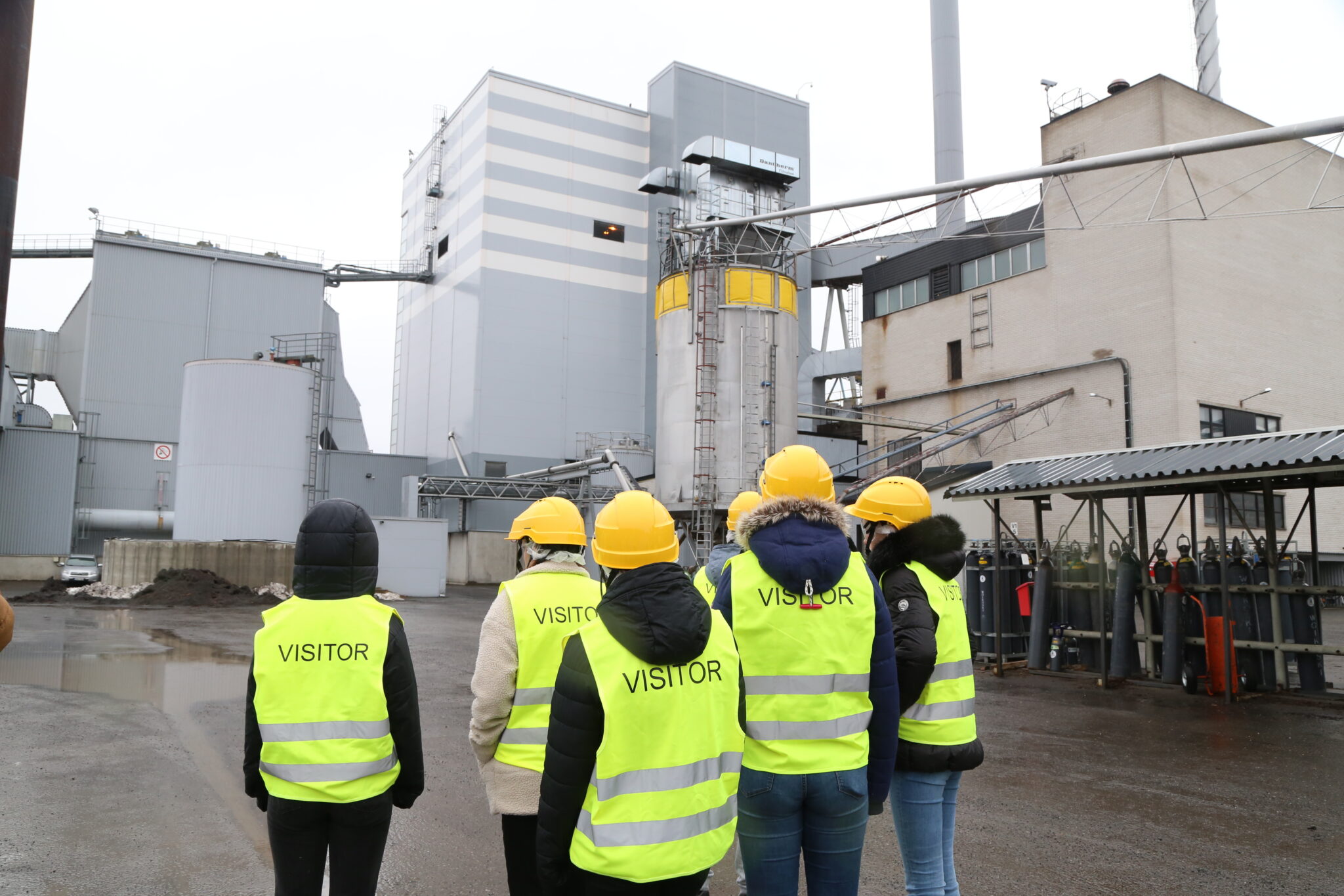 UPM jakauttaa Plywoodin uudeksi pörssiyhtiöksi | Ristiinalainen